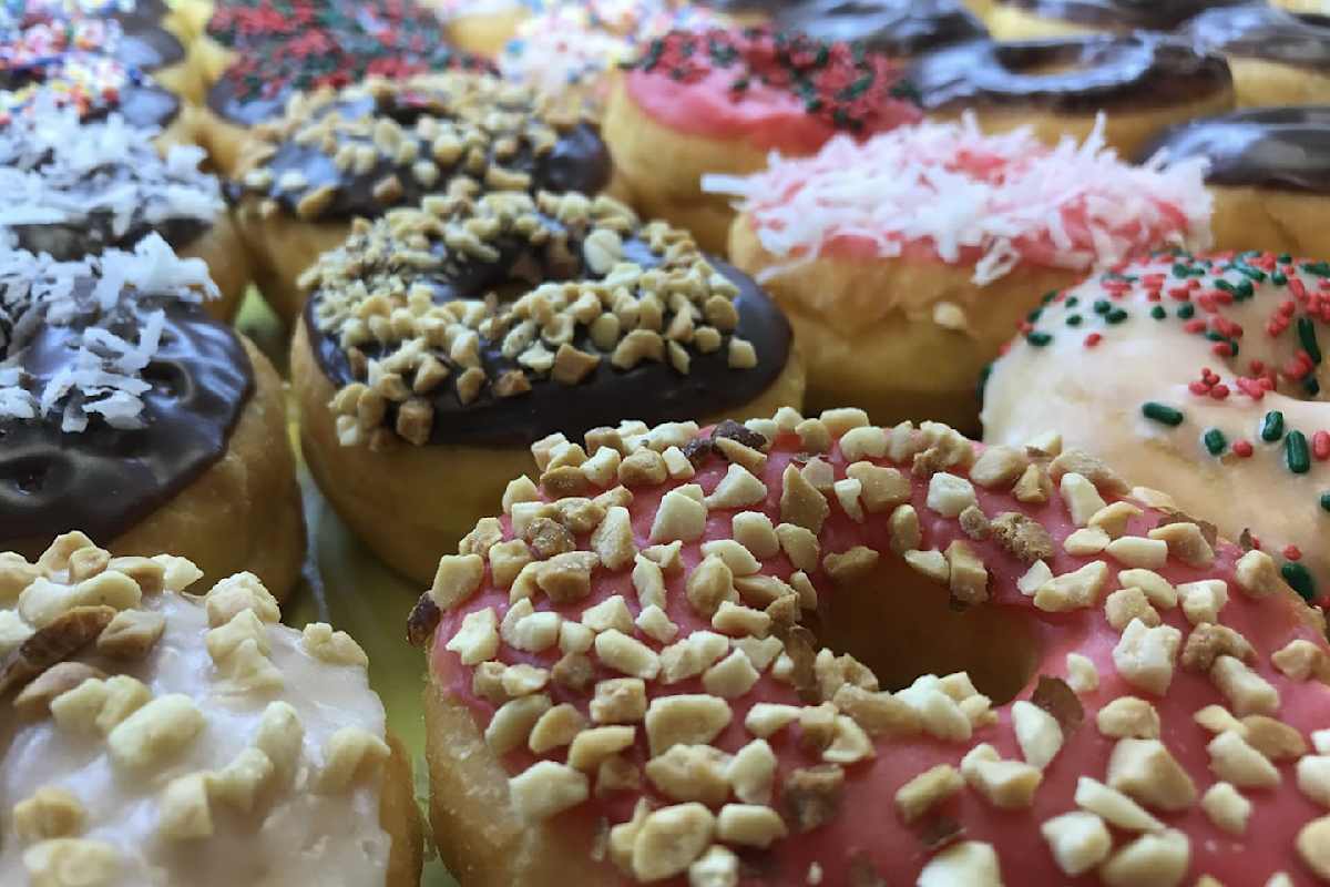 Donald's Donuts (Center St) Delivery Menu | Order Online | 803 Center ...