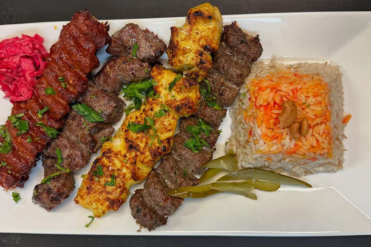 Chtoura Grill - East Lansing, MI Restaurant | Menu + Delivery | Seamless