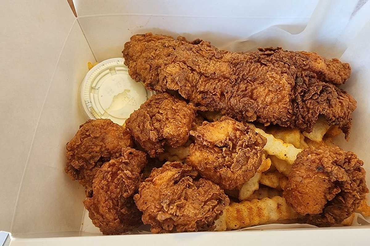 Johnnie Mae's Creole Soul Food Delivery Menu | Order Online | 114 ...