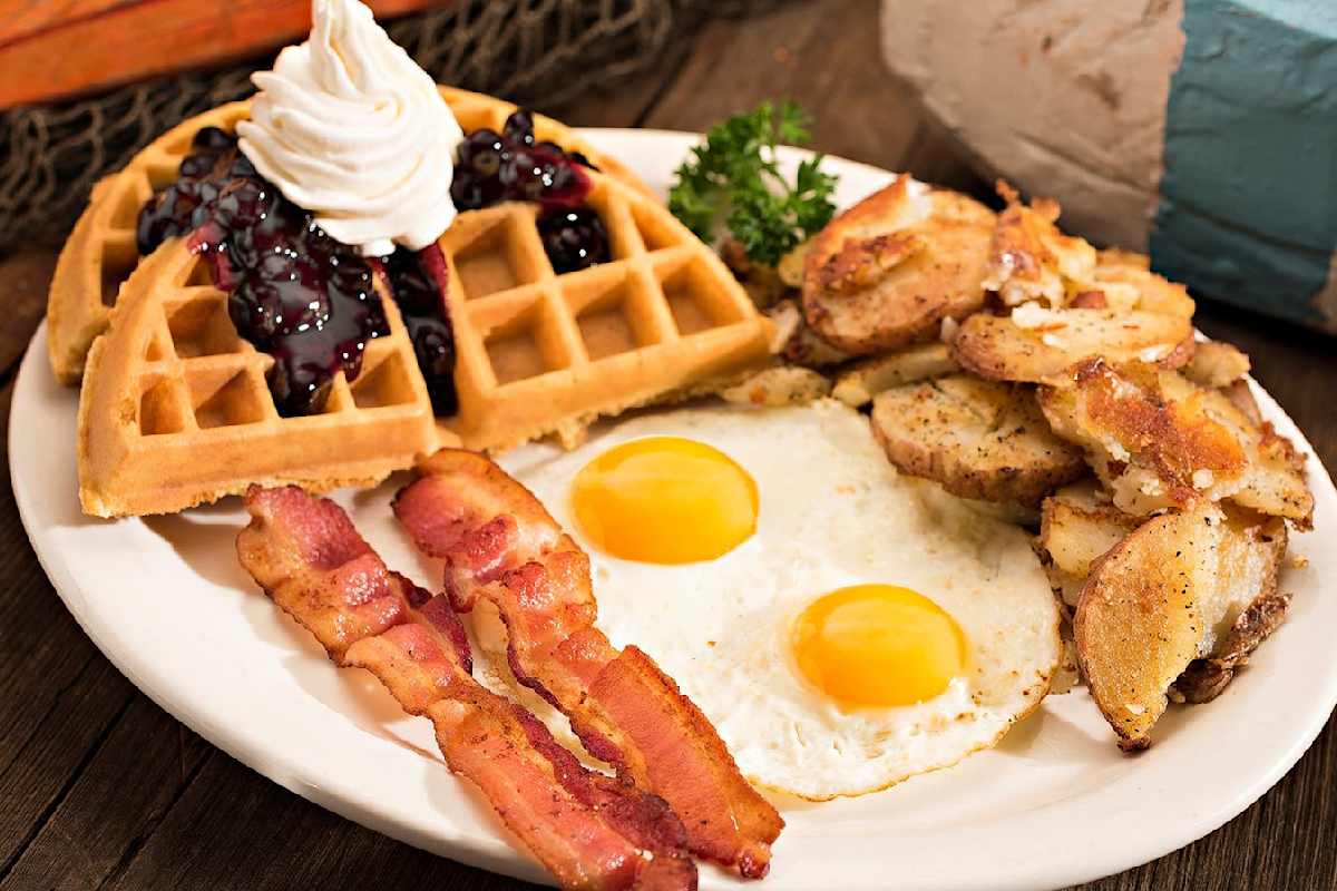 Huckleberry’s Breakfast & Lunch Arlington - Arlington, TX Restaurant ...
