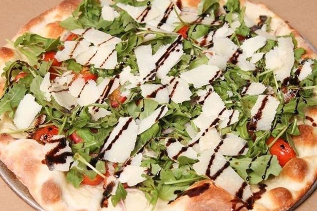 Joe & Pat's Pizzeria - Staten Island, NY Restaurant | Menu + Delivery ...