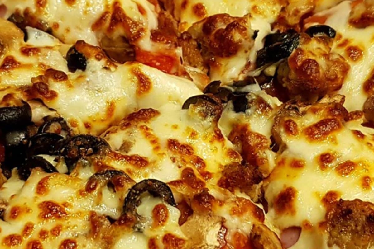 Romio's Pizza & Pasta Delivery Menu | Order Online | 2714 Colby Ave ...