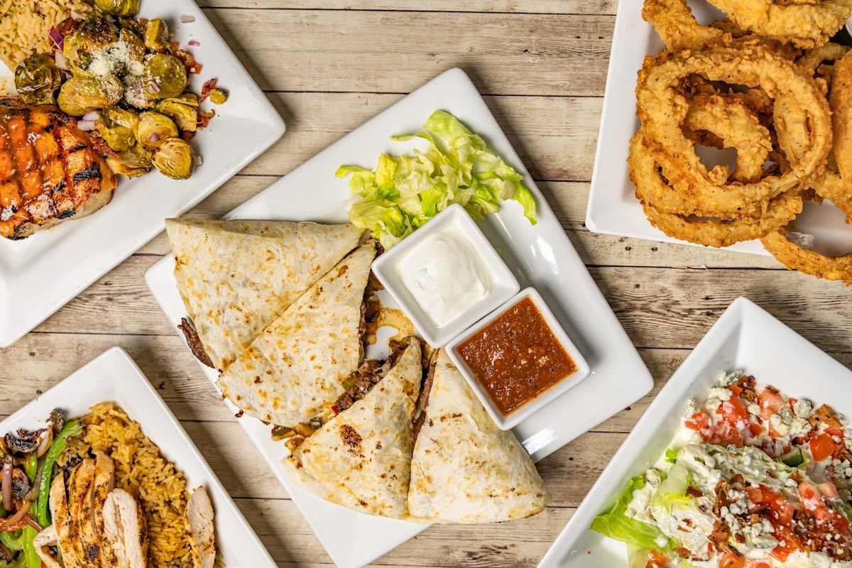 Lambeau's Sports Bar and Grill Delivery Menu | Order Online | 13131 ...
