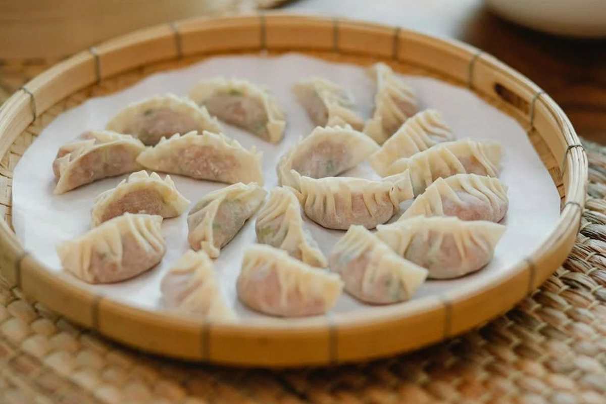 Hungry Dumpling House Delivery Menu | Order Online | 4111 SE Hawthorne ...