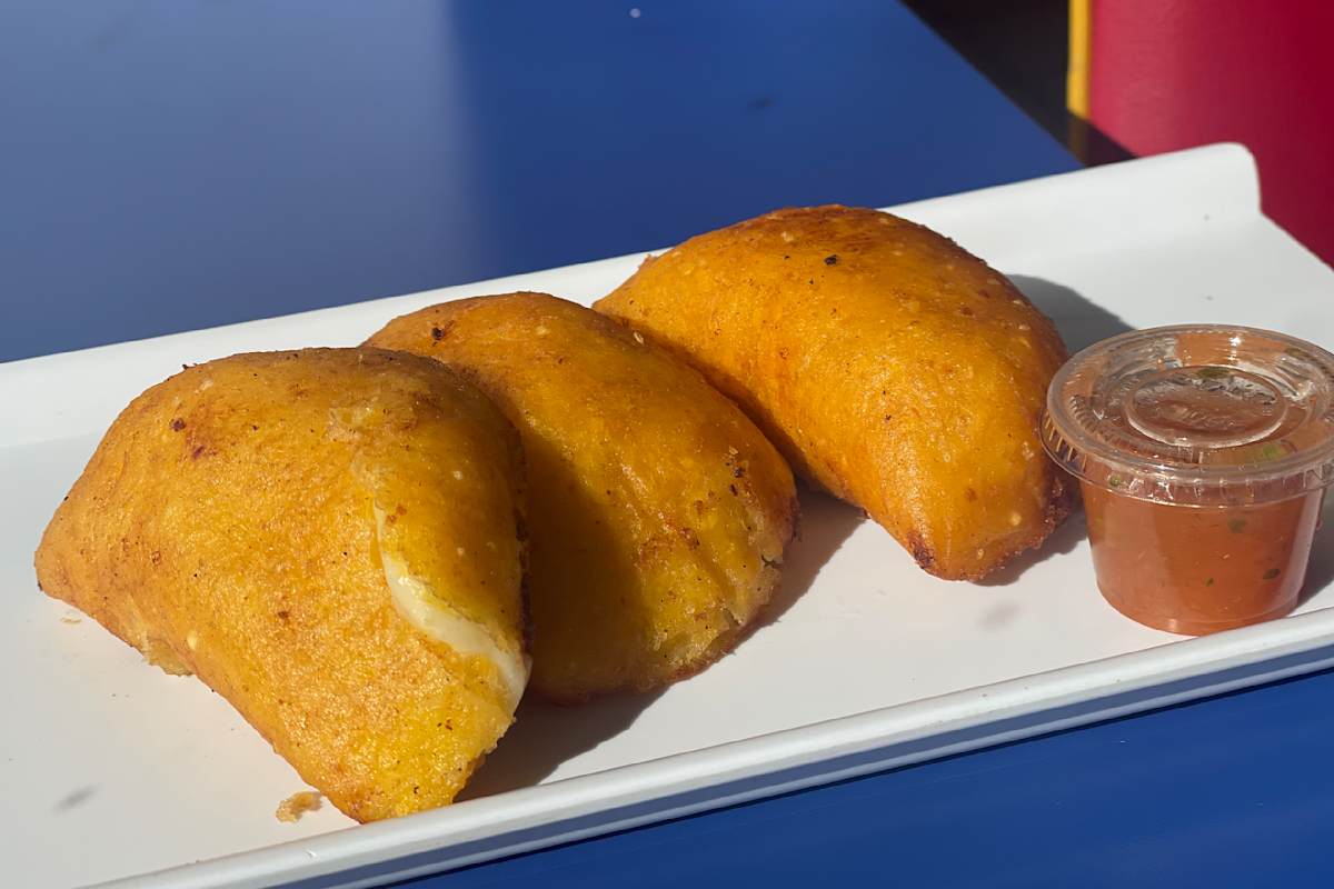 La Espiguita Bakery Delivery Menu | Order Online | 1995 Brentwood Rd ...