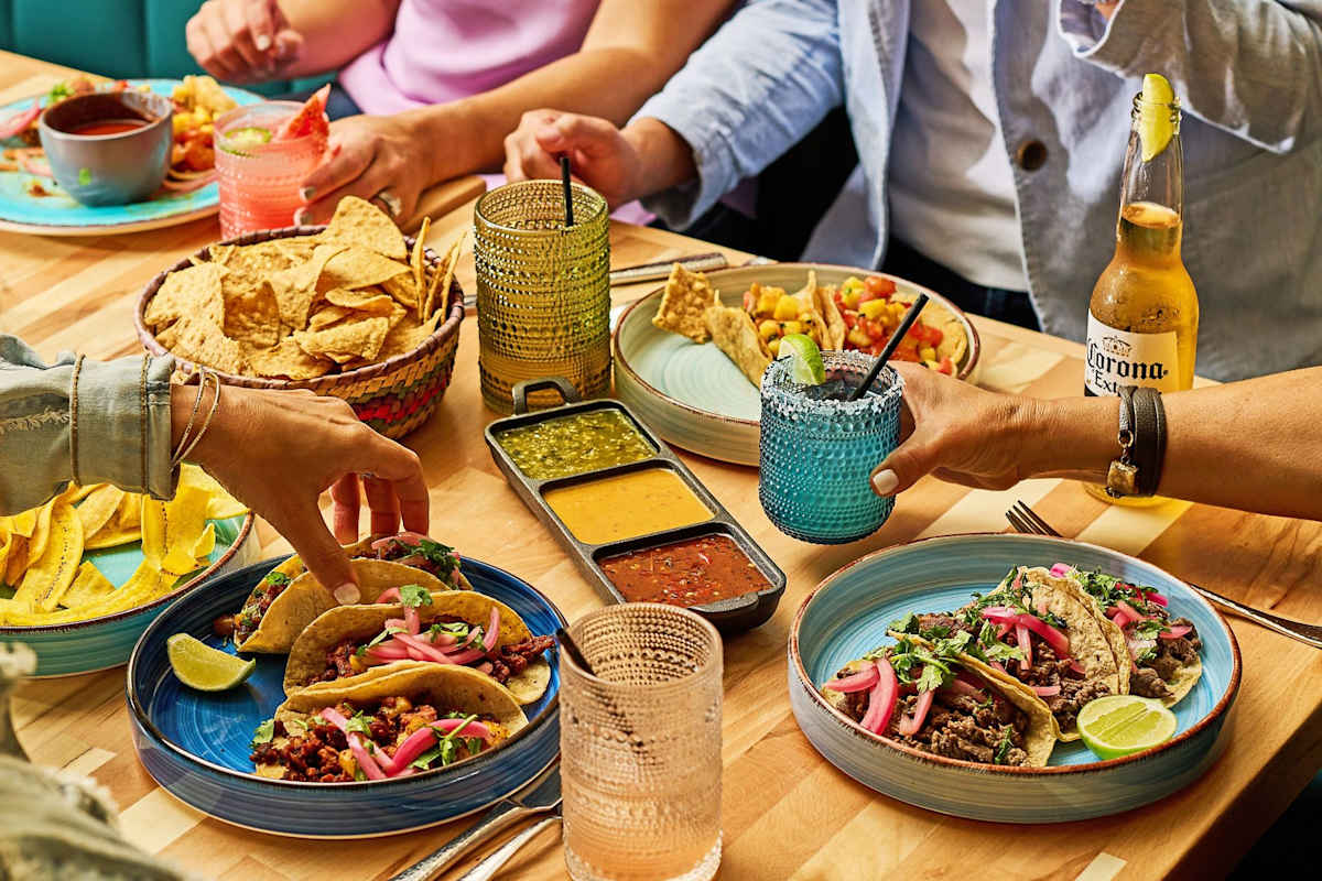 Summertime Cantina - Chicago, IL Restaurant | Menu + Delivery | Seamless