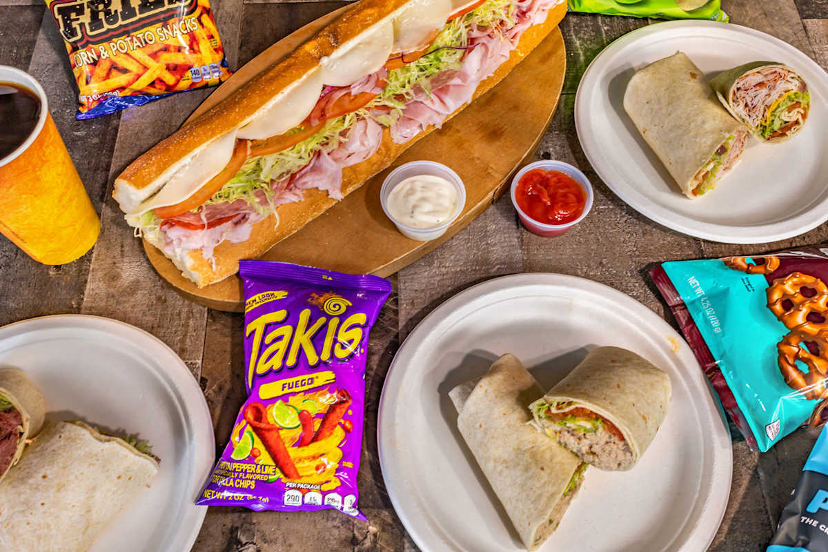 Moonies Deli - Moonachie, NJ Restaurant | Menu + Delivery | Seamless