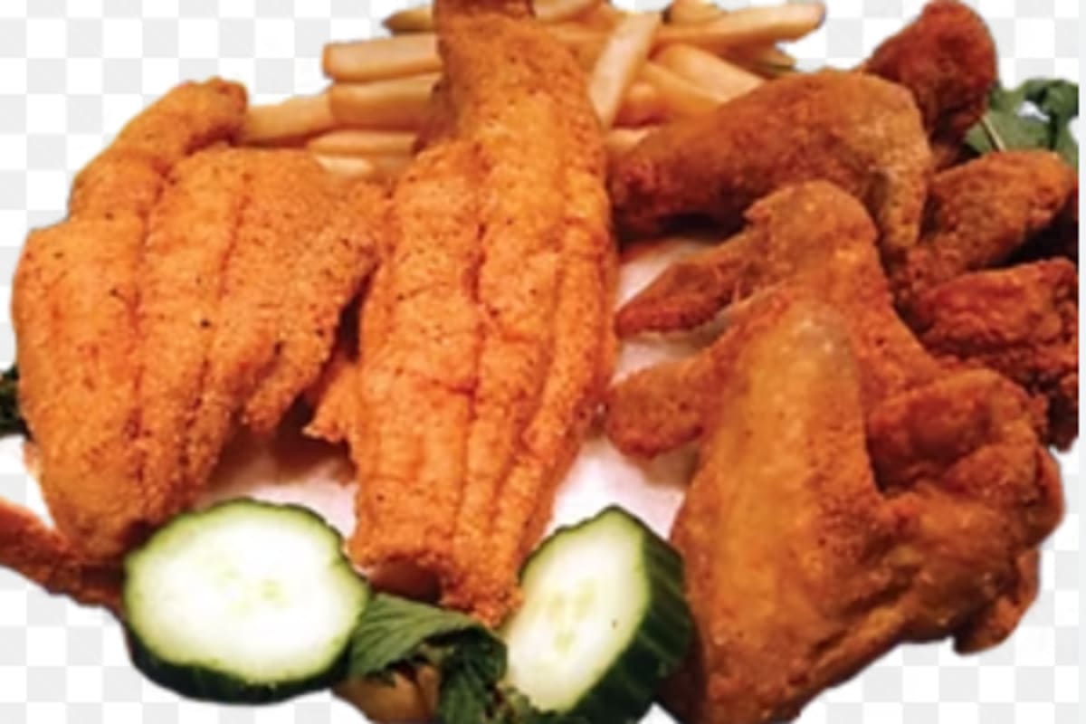 Smackin Lickin Chicken & Fish Delivery Menu | Order Online | 2022 ...