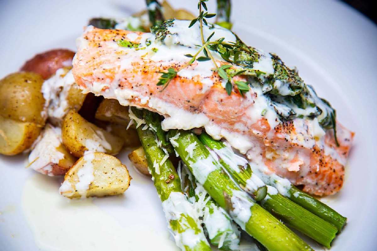 Exquisite Taste Delivery Menu | Order Online | 1586 Madison Ave Memphis ...