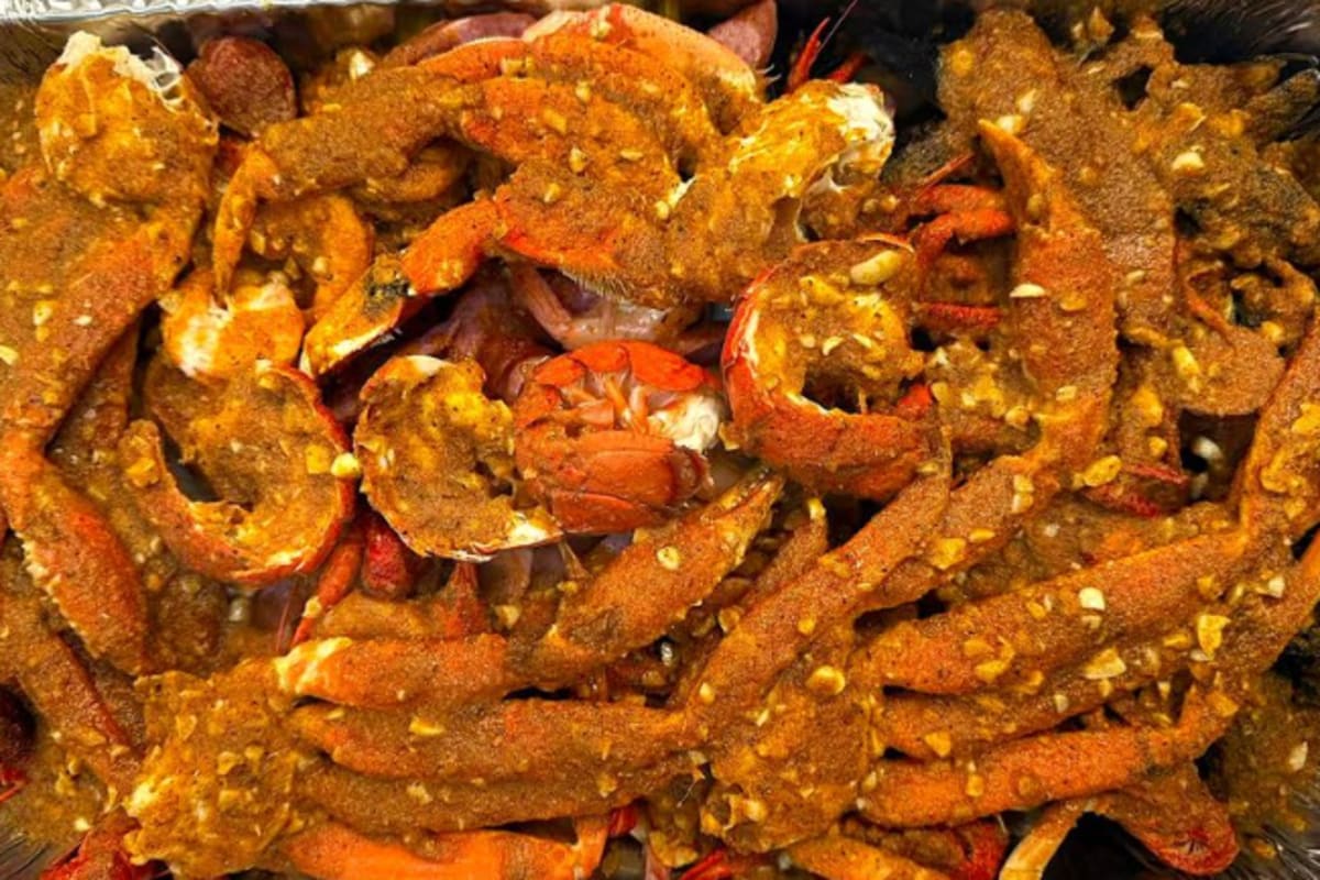 Hunter Crab Seafood Restaurant and Bar - West Palm Beach, FL Restaurant ...