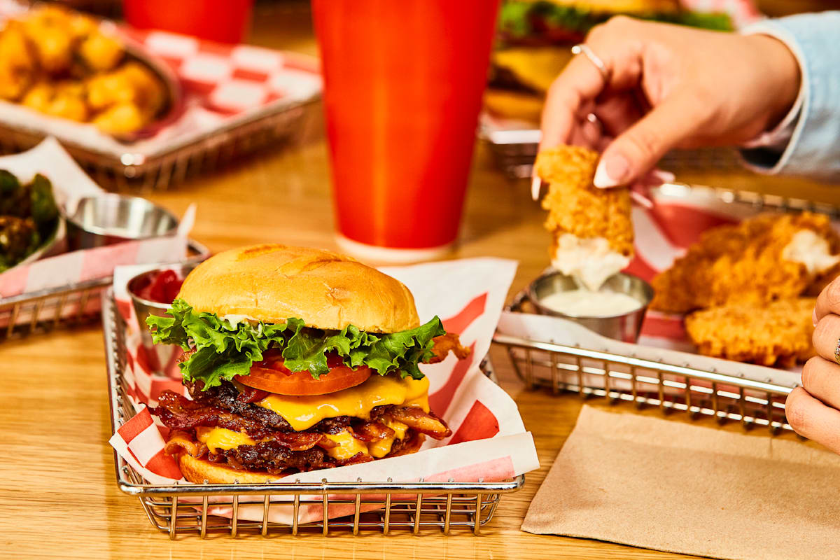 Smashburger Delivery Menu | Order Online | 7625 N Oracle Rd Oro Valley ...