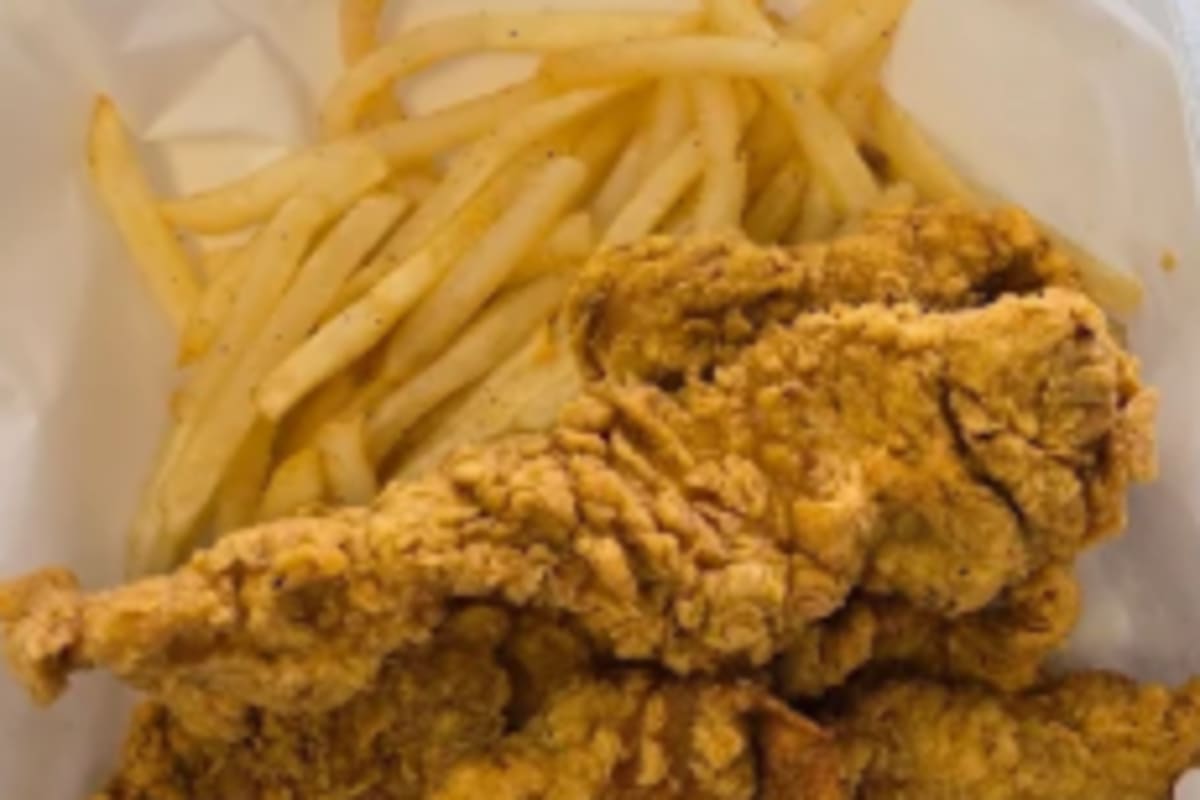 Chefs Cort Delivery Menu | Order Online | 1809 Everman Pkwy Fort Worth ...