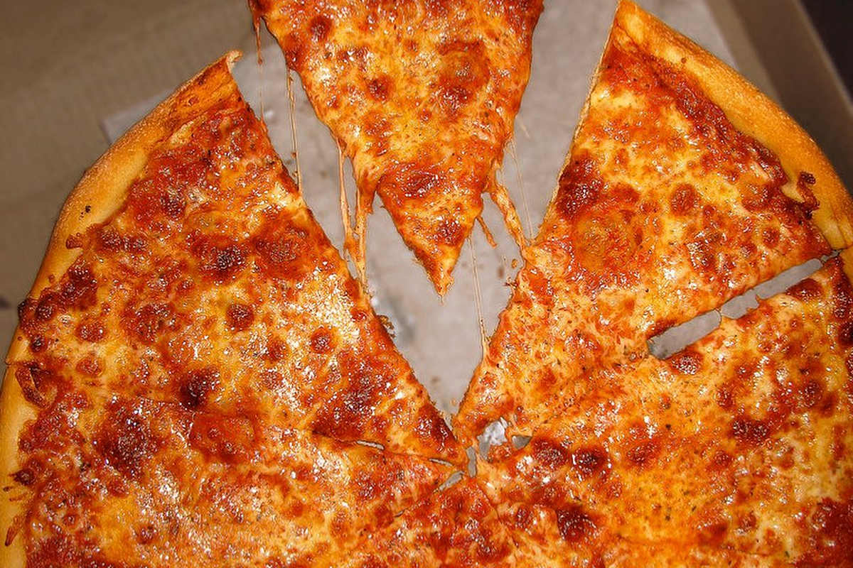 Delizia Pizza Kitchen (Dover) - Dover, NJ Restaurant | Menu + Delivery ...