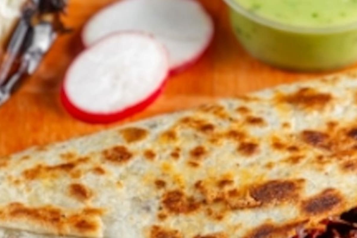 Tacos Los Cholos - Huntington Beach, CA Restaurant | Menu + Delivery ...
