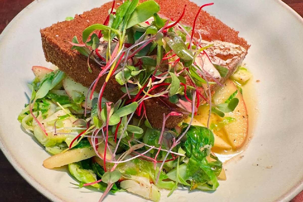 Hemlock House - Swissvale, PA Restaurant | Menu + Delivery | Seamless