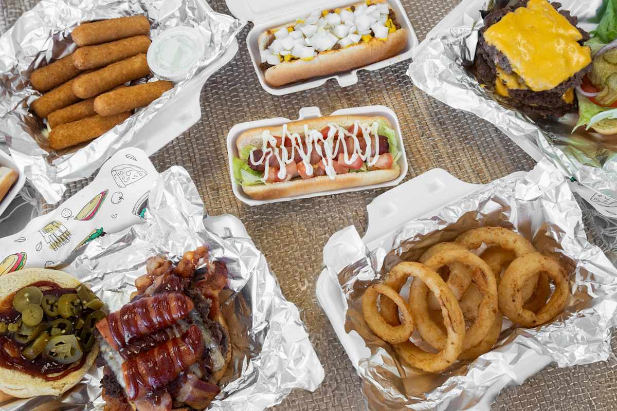 Hot Diggity Dogs & Burgers Delivery Menu | Order Online | 5044 ...