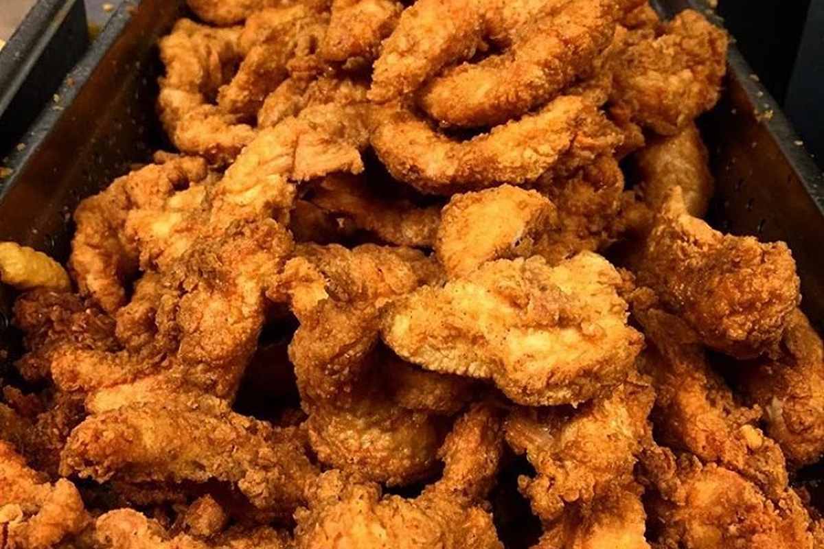 Guthries - Muscle Shoals, AL Restaurant | Menu + Delivery | Seamless
