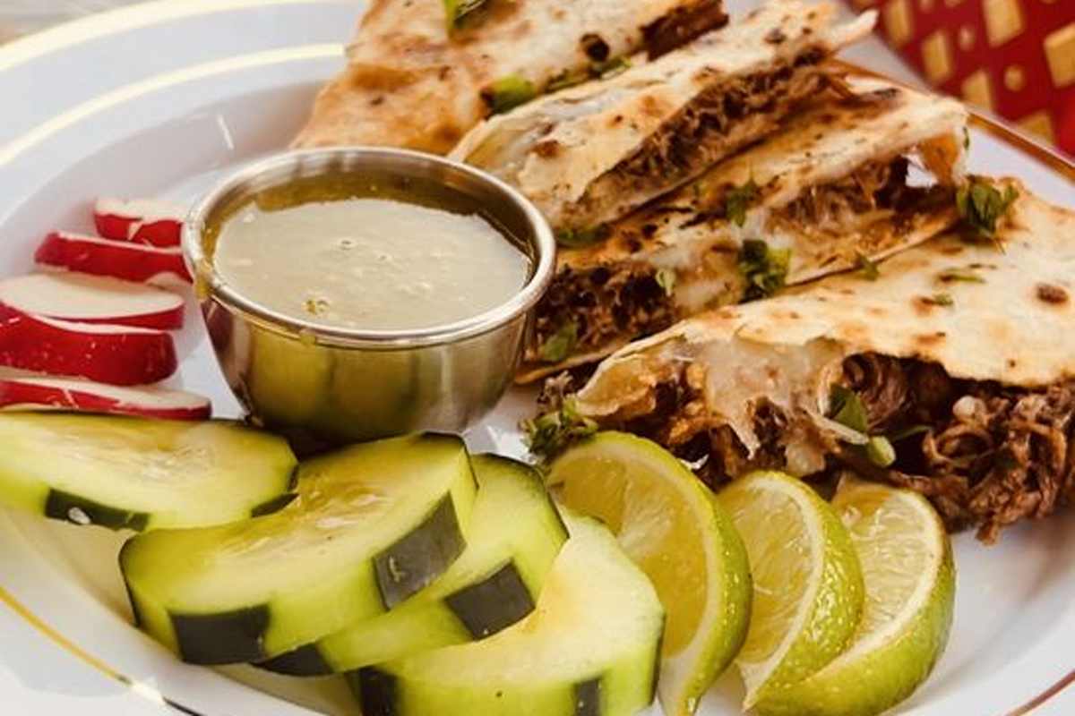 PAKO'S BAR AND GRILL - South El Monte, CA Restaurant | Menu + Delivery ...