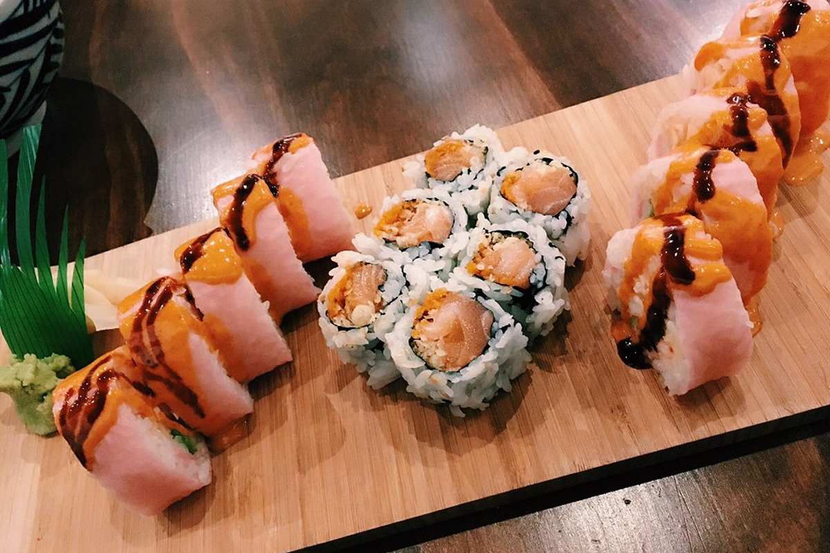 Murasaki Japanese Restaurant Delivery Menu | Order Online | 12158 ...