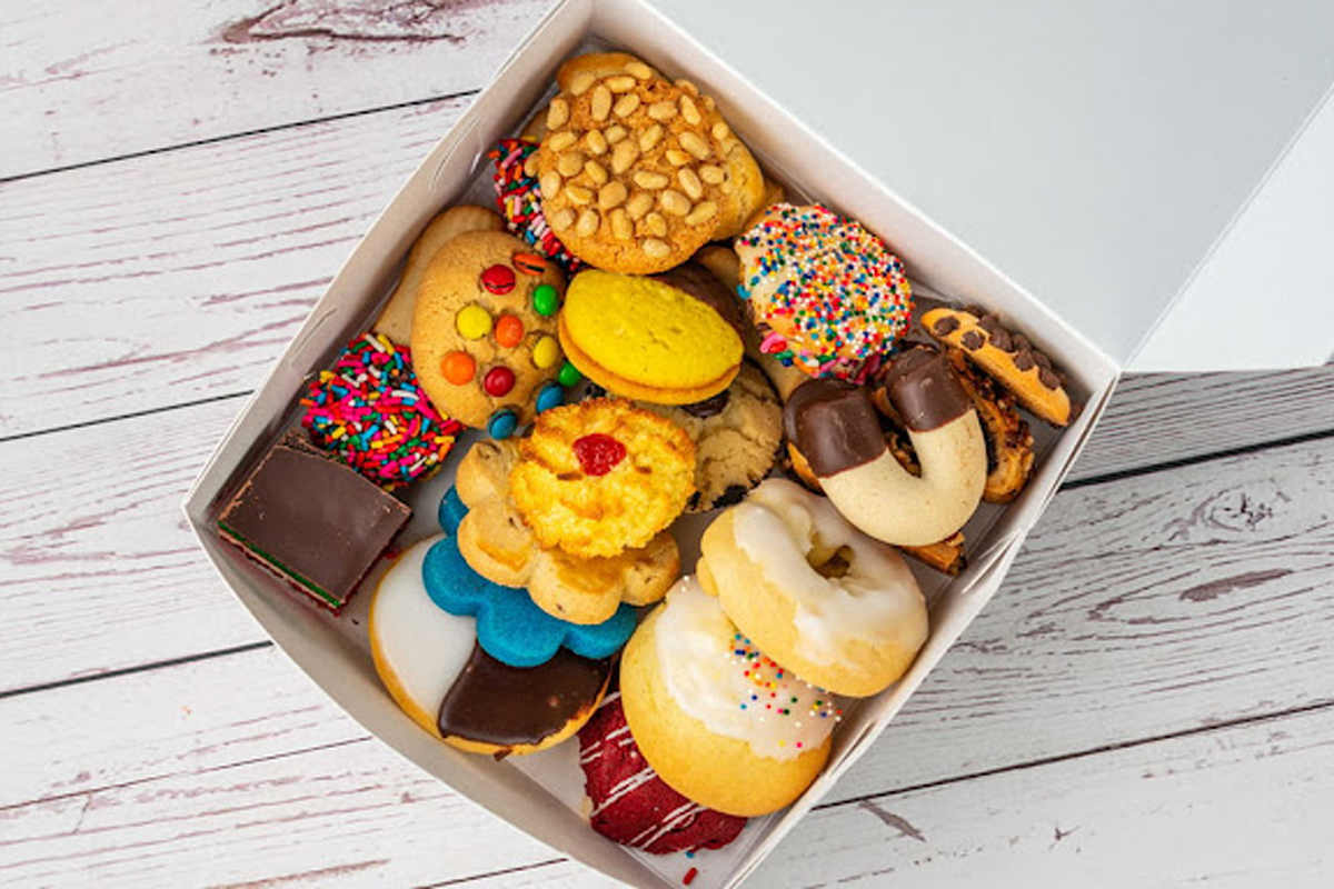 Calandra's Bakery Delivery Menu | Order Online | 204 1st Ave Newark ...