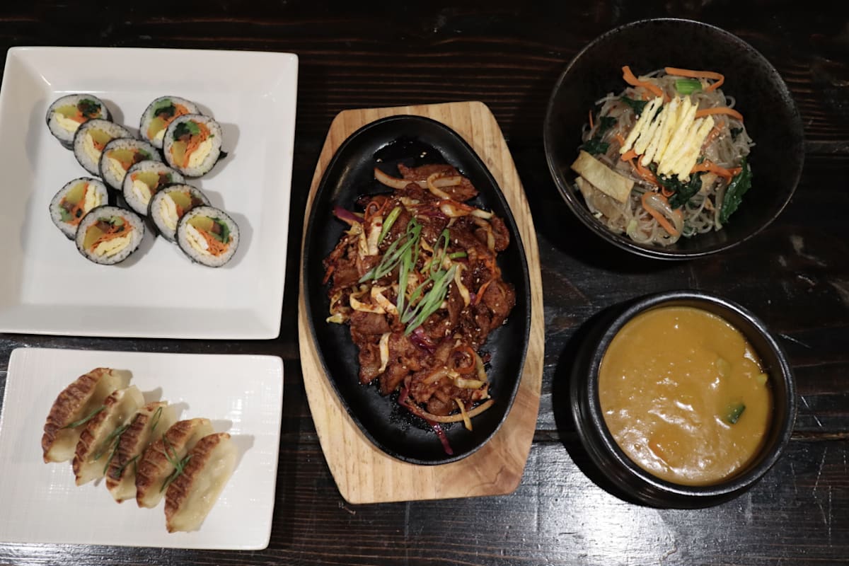 Kimchi Pop in Roger's Park Delivery Menu | Order Online | 6930 North ...