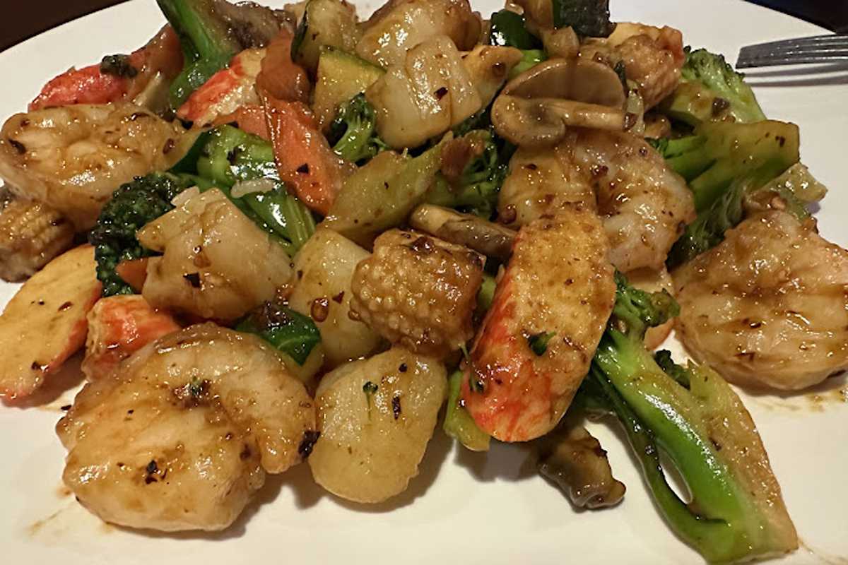 Golden Wok Delivery Menu | Order Online | 5024 N Rd 68 Pasco | Grubhub
