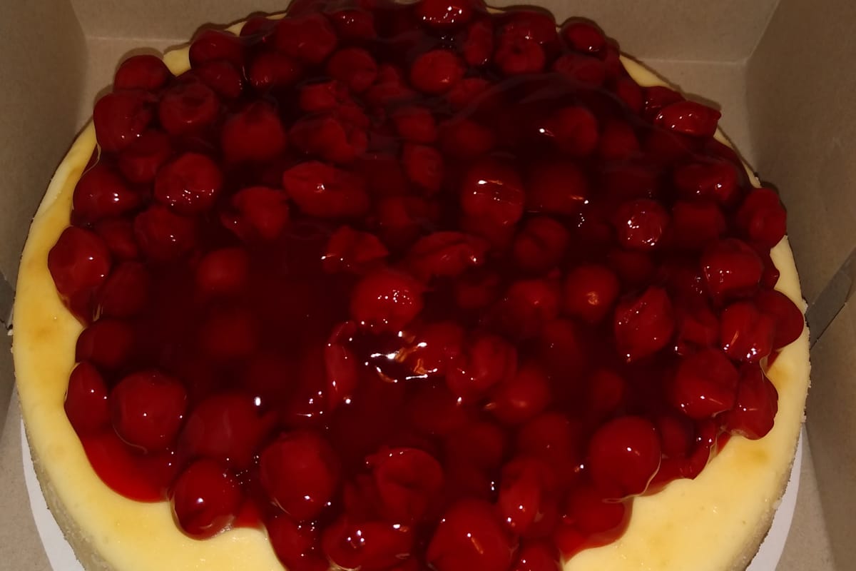 Queenies Sweets N Treats Delivery Menu | Order Online | 6816 Boyce Ln ...