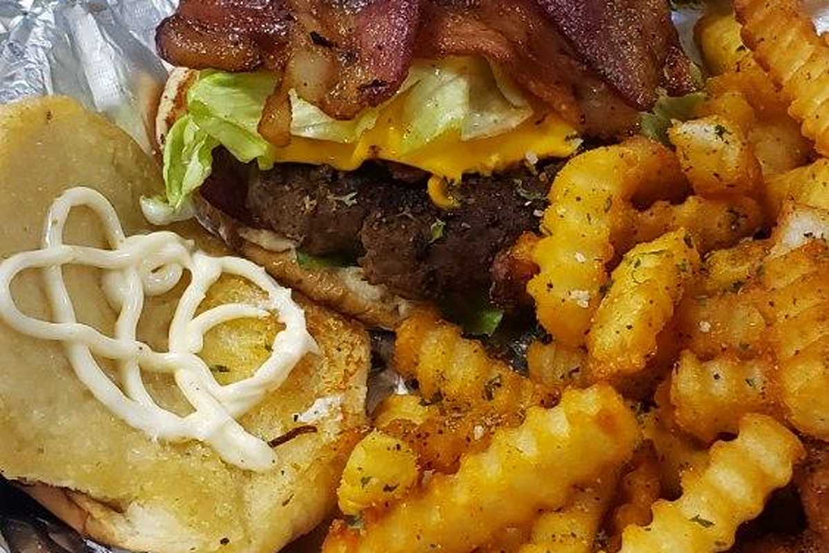 Rees s Eats LLC - Dallas, TX Restaurant | Menu + Delivery | Seamless