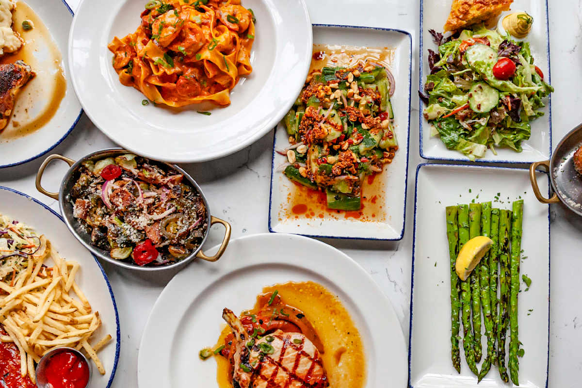 Remington's Restaurant - Chicago, IL Restaurant | Menu + Delivery ...