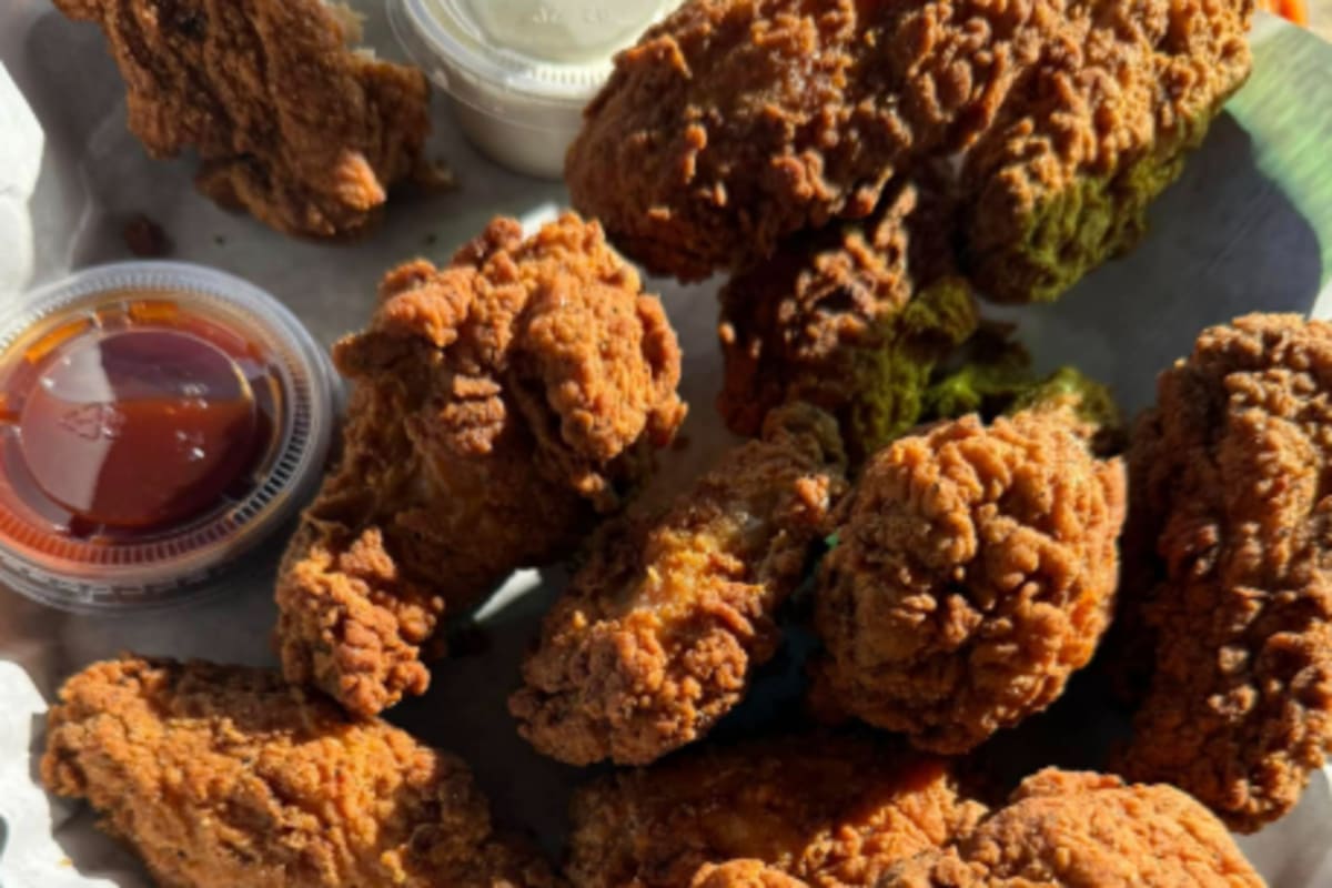 JLB Eatery - Houston, TX Restaurant | Menu + Delivery | Seamless