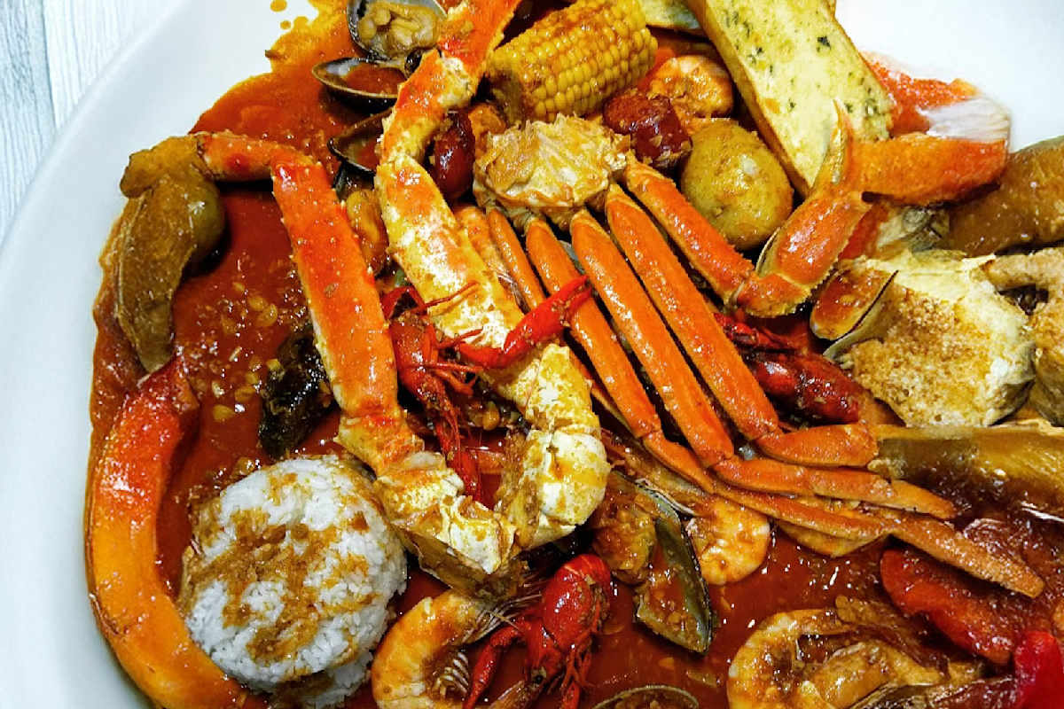 Stinkin Crawfish of West Covina Delivery Menu | Order Online | 2518 E ...