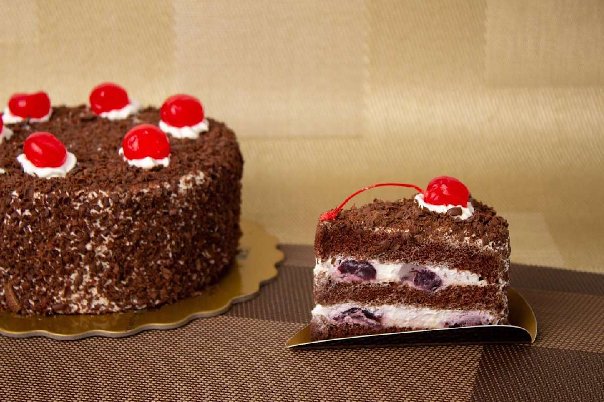 Regent Cakes & Bakery Delivery Menu | Order Online | 12816 SE 38th St ...