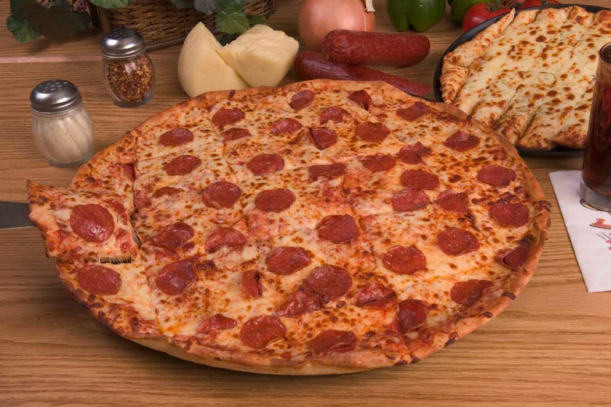 Giovanni's Pizza (Charleston, WV) - Charleston, WV Restaurant | Menu ...