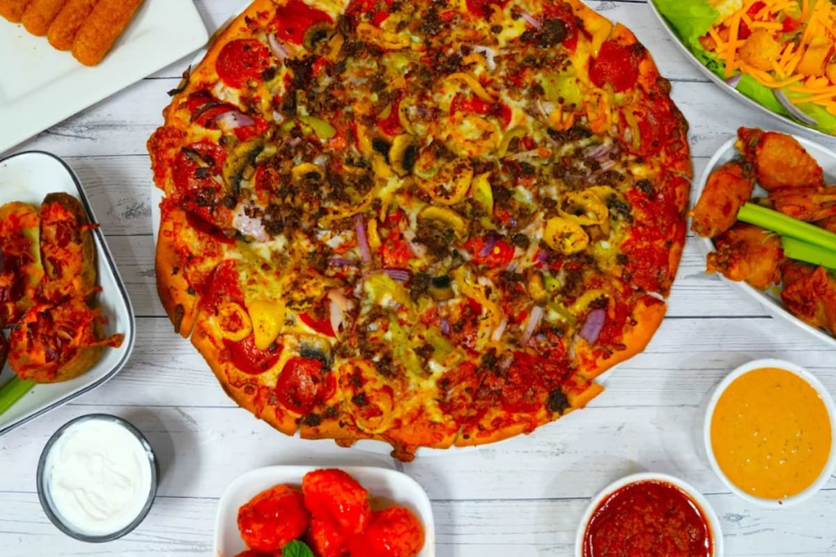 Luna Pizza Kitchen - Columbus Delivery Menu | Order Online | 2052 Crown ...