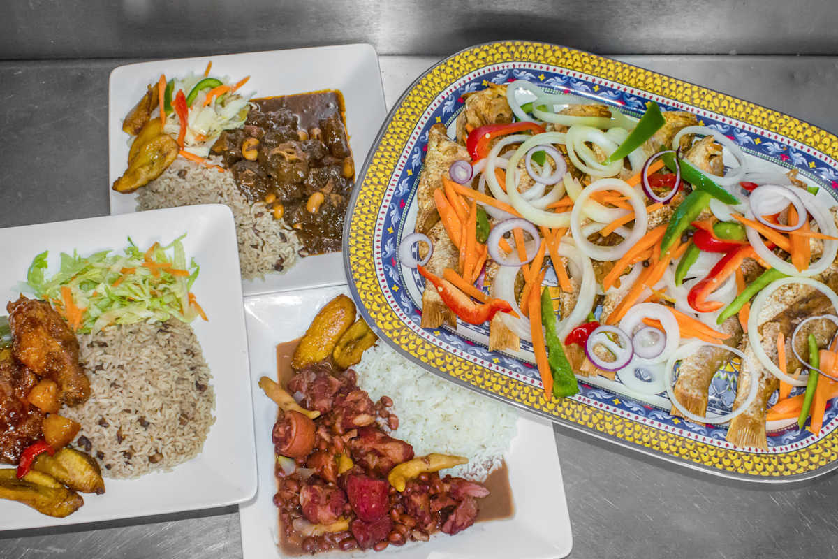 CHEF LOTHIAN KITCHEN - Laurelton, NY Restaurant | Menu + Delivery ...