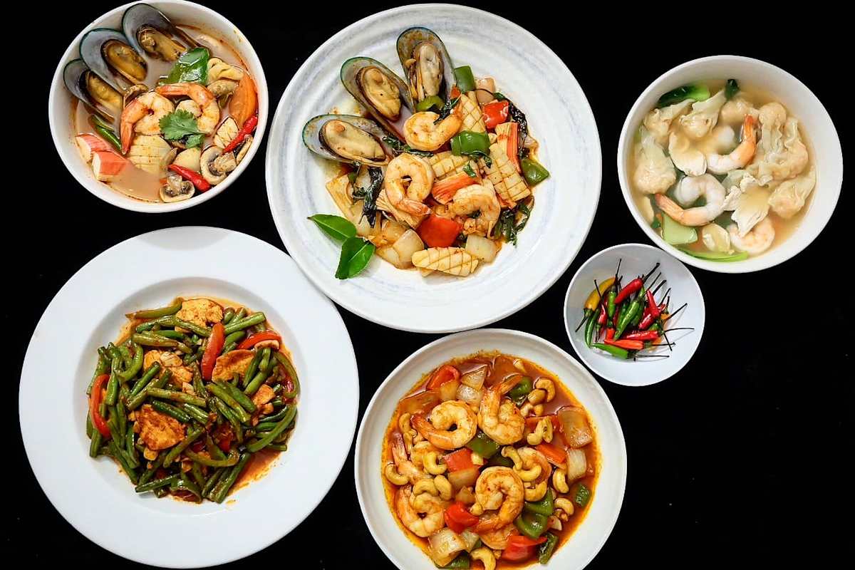 Thai Me Up Delivery Menu | Order Online | 5528 Satsuma Ave North ...