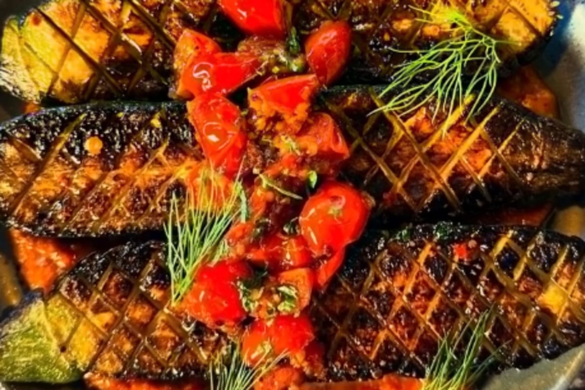 The Brandy - Glendale, CA Restaurant | Menu + Delivery | Seamless