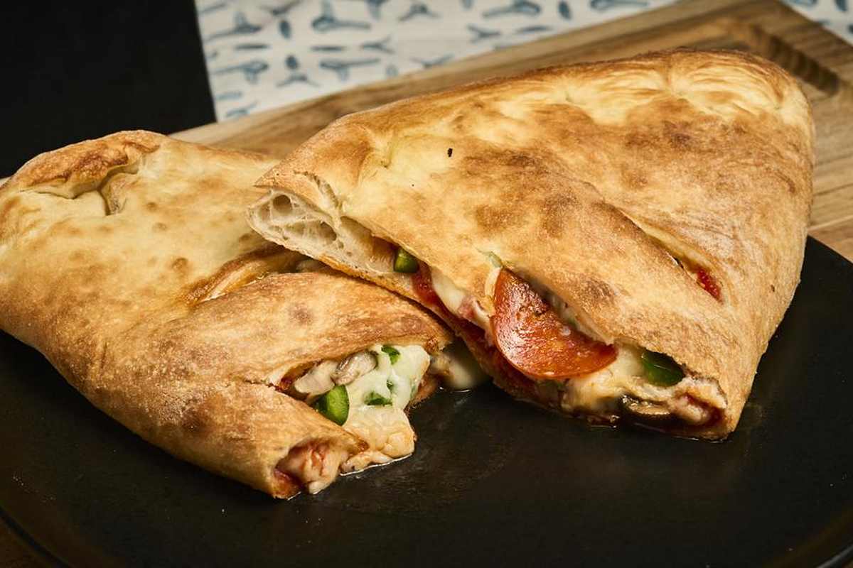 Calzone Zone - Philadelphia, PA Restaurant | Menu + Delivery | Seamless