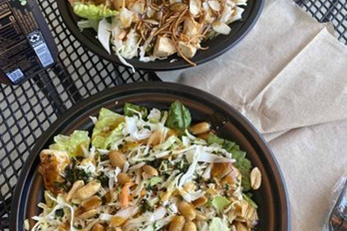 Grand Grillin Delivery Menu | Order Online | 740 W Lake Lansing Rd ...