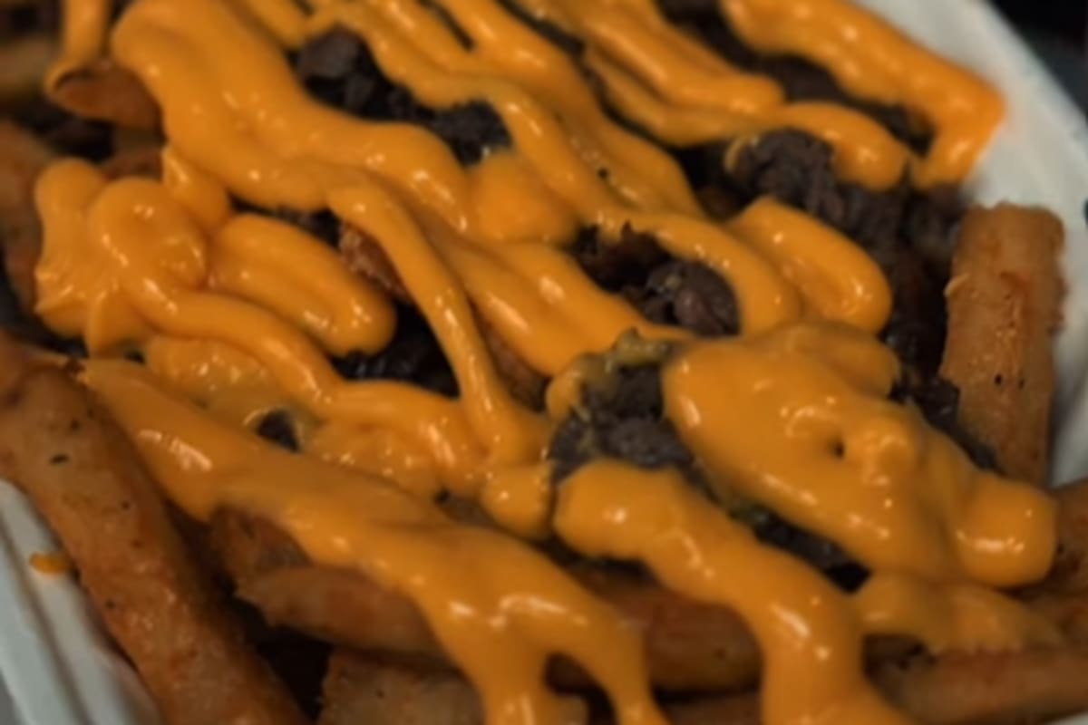 Balboa Steaks - Newark, DE Restaurant | Menu + Delivery | Seamless