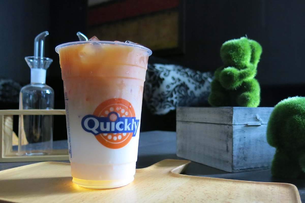 quickly bubble tea logo