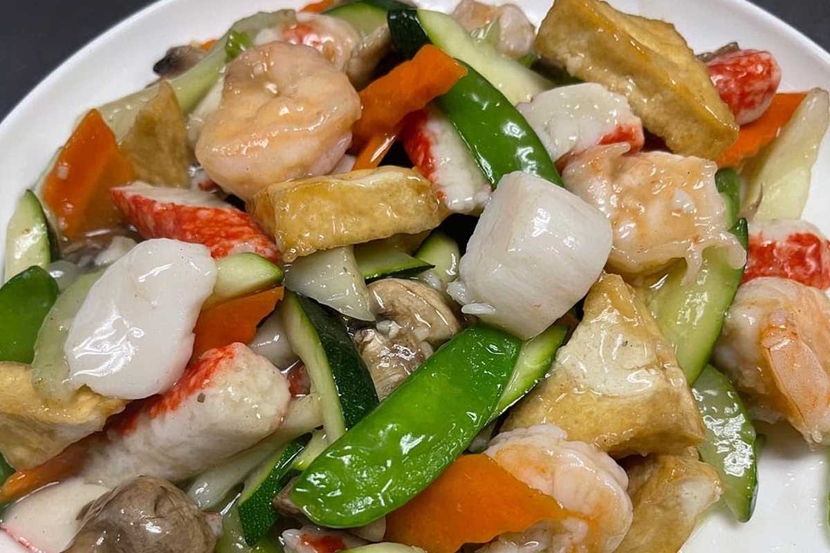 Chen's Chinese Bistro Delivery Menu | Order Online | 990 E Riggs Rd ...