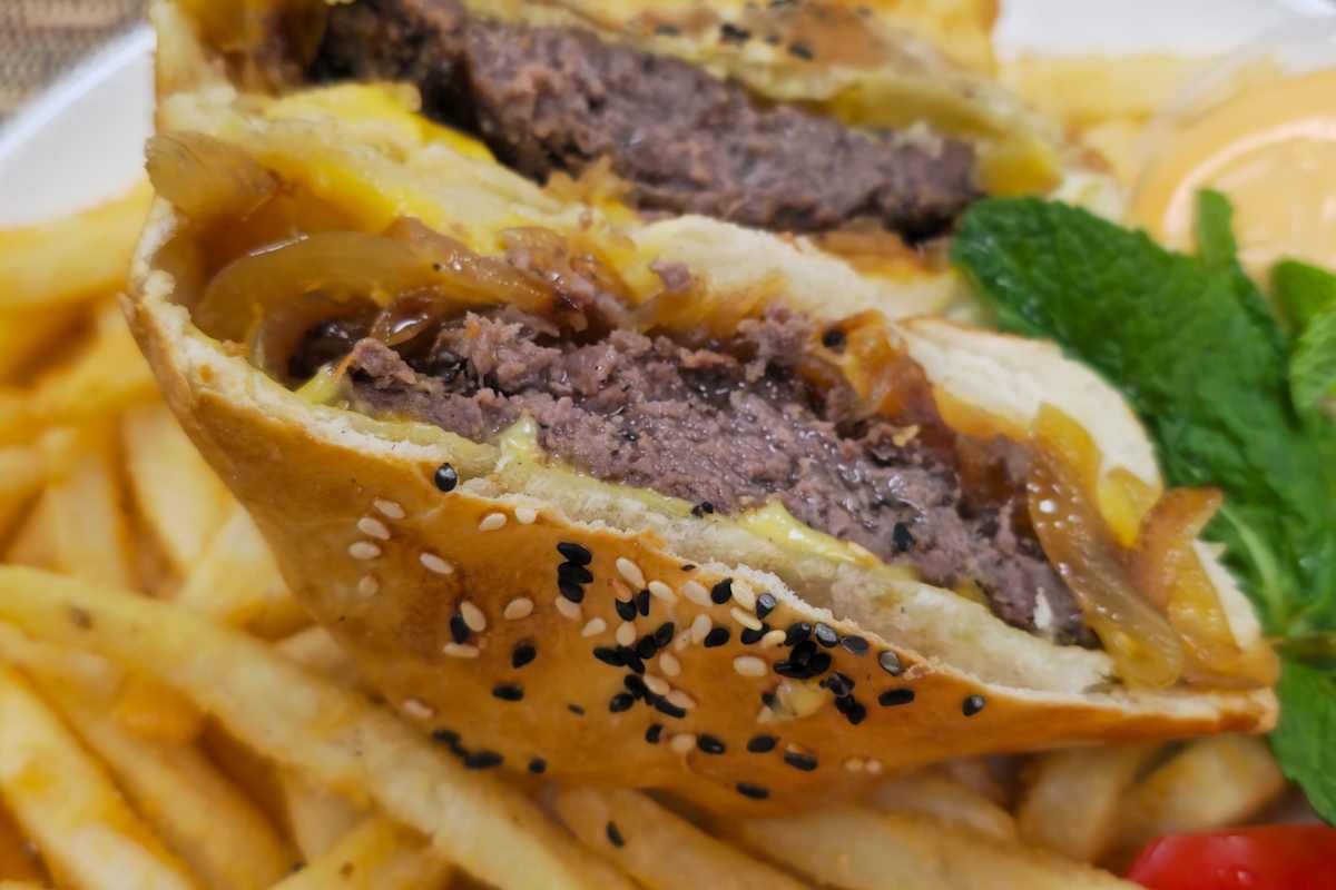 CALZBURGER - Miami, FL Restaurant | Menu + Delivery | Seamless