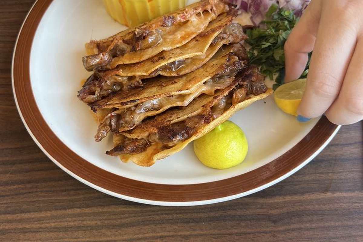 El Cochinito Contento Delivery Menu | Order Online | 88 East Olive ...