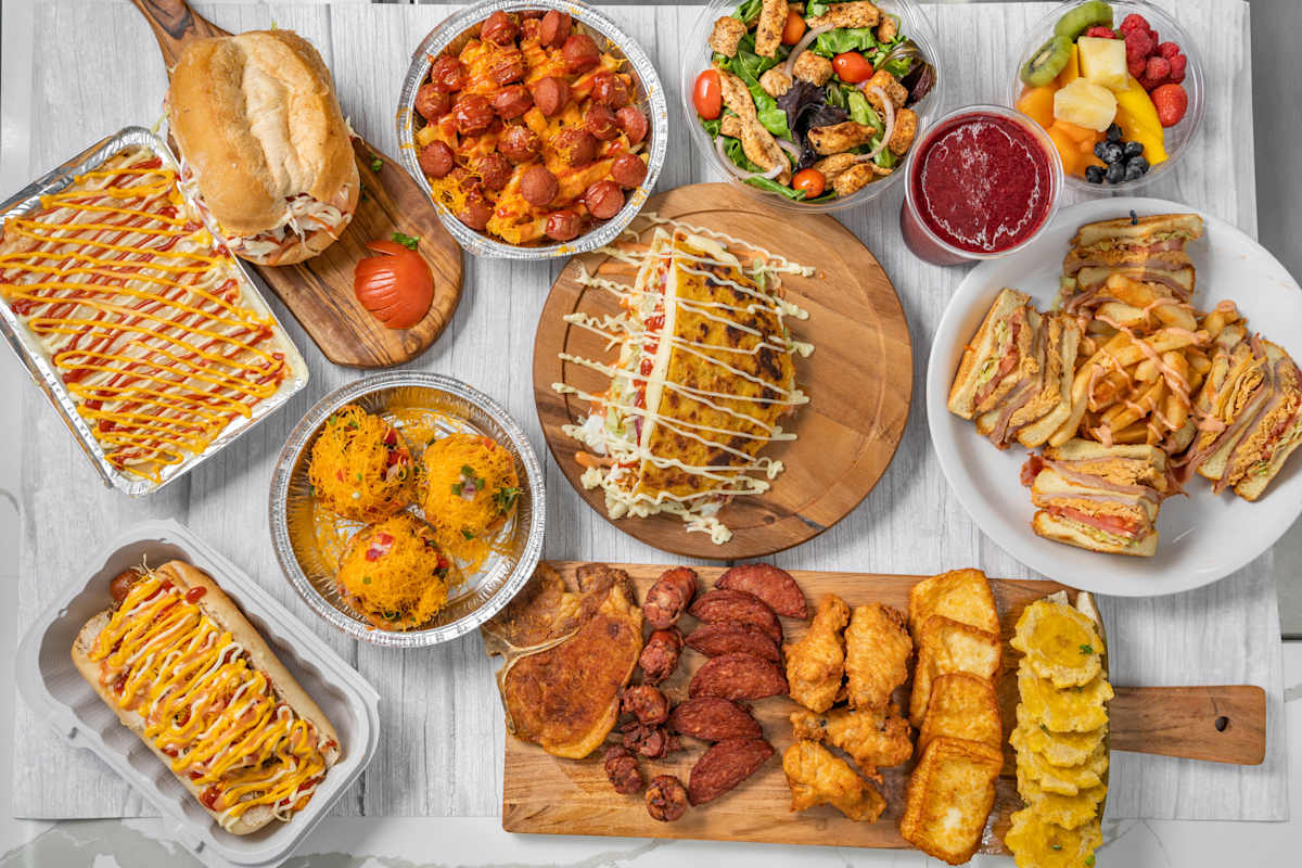 Pikasso Empanadas Y Mas - The Bronx, NY Restaurant | Menu + Delivery ...