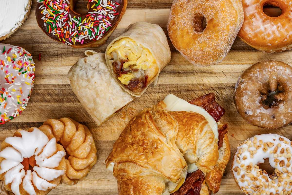 Donut Boss - Los Alamitos, CA Restaurant | Menu + Delivery | Seamless