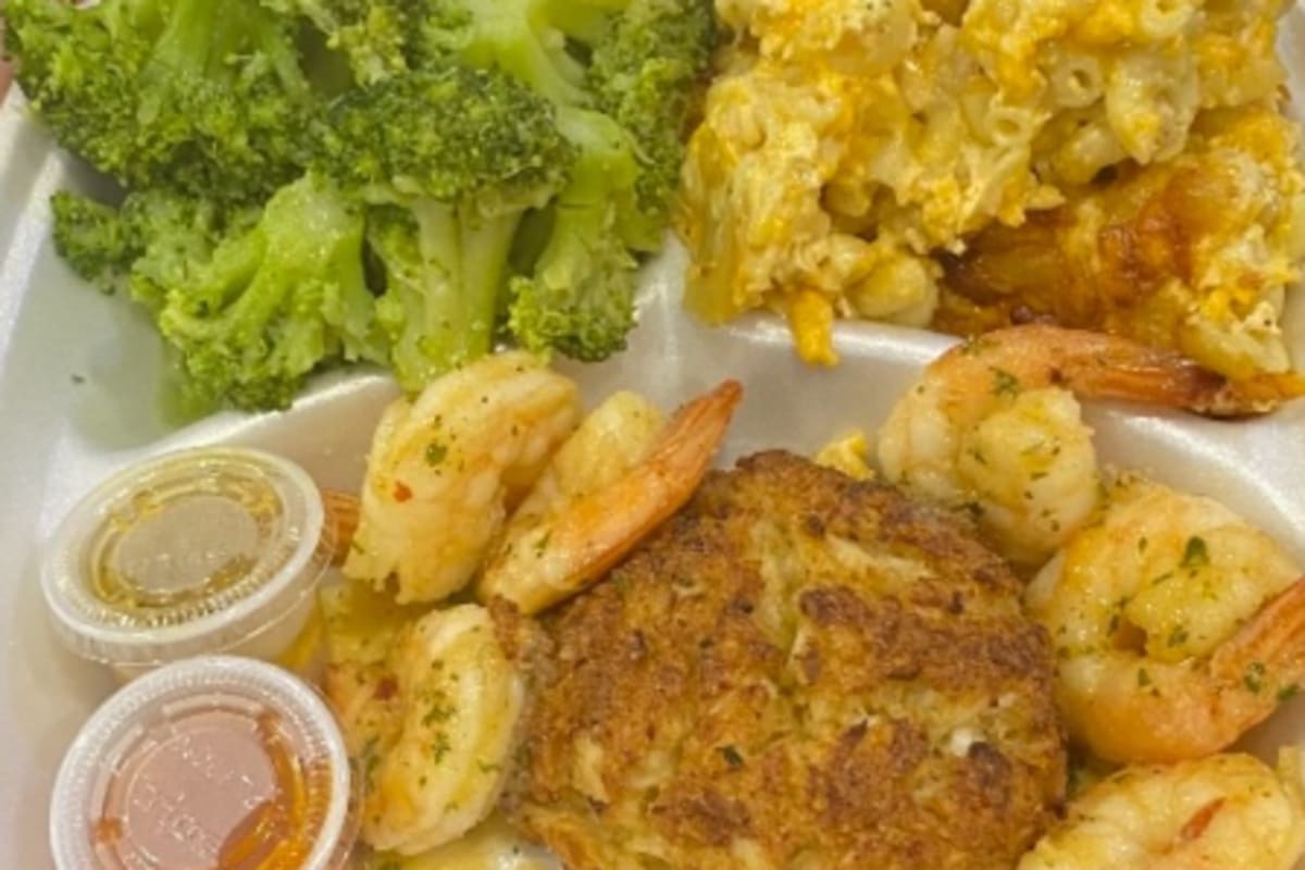Mom & Daughters Soul Food - Philadelphia, PA Restaurant | Menu ...