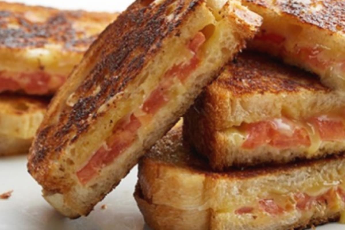 Meltology - Manorville, NY Restaurant | Menu + Delivery | Seamless