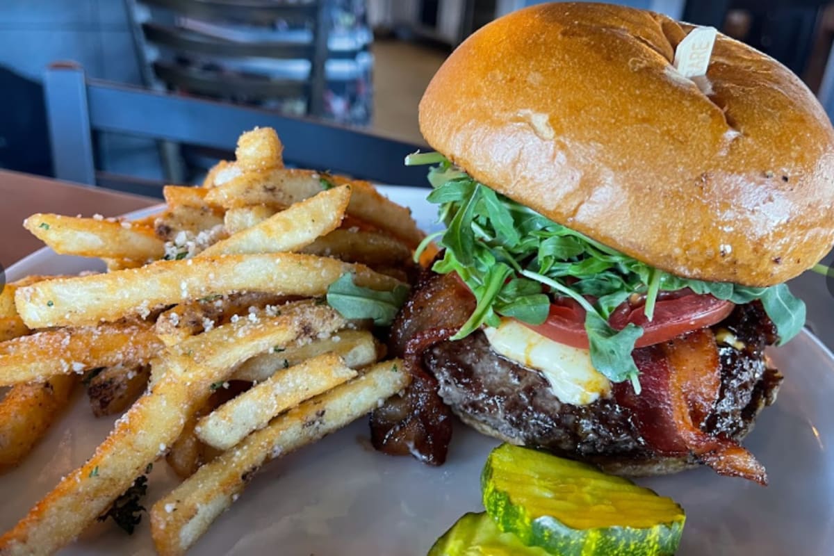 Bucket List Tavern & Doug's Diner Castle Rock - Castle Rock, CO ...