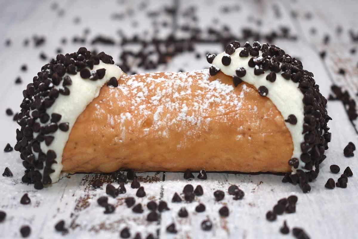 Mike's Pastry Delivery Menu | Order Online | 300 Hanover St Boston ...